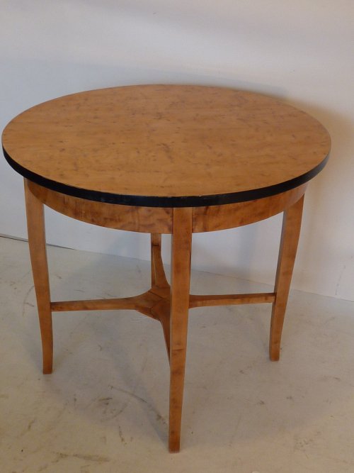 Biedermeier Round End Table